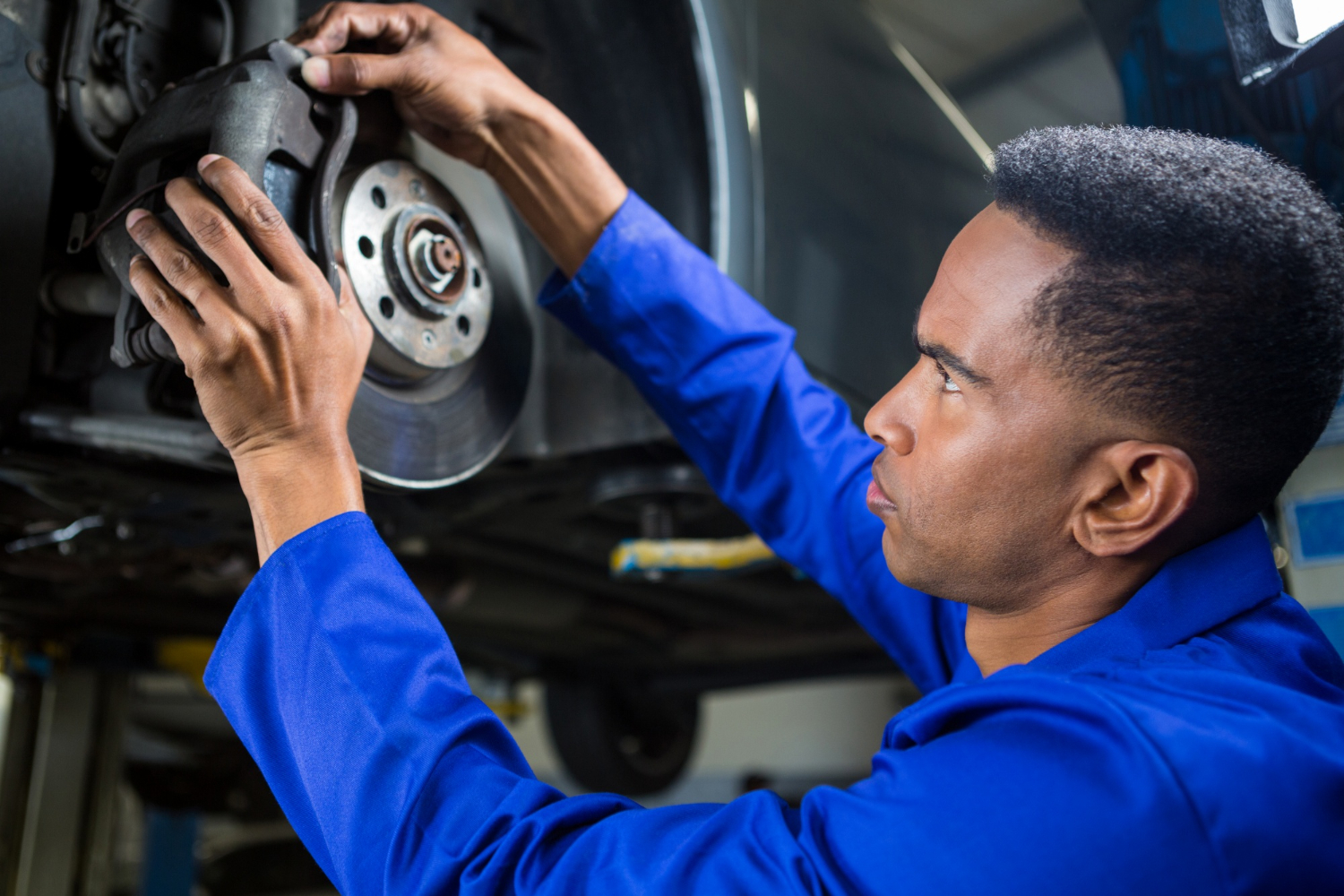How to Properly Use a Brake Flush Machine in Canada